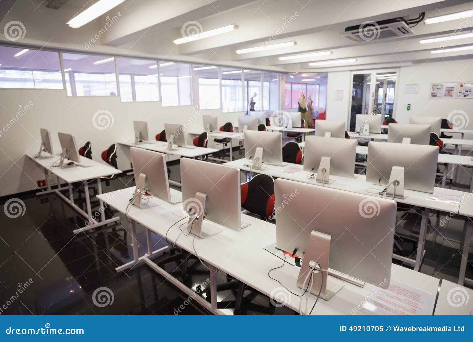 Empty computer room stock image. Image of campus, academic - 49210705