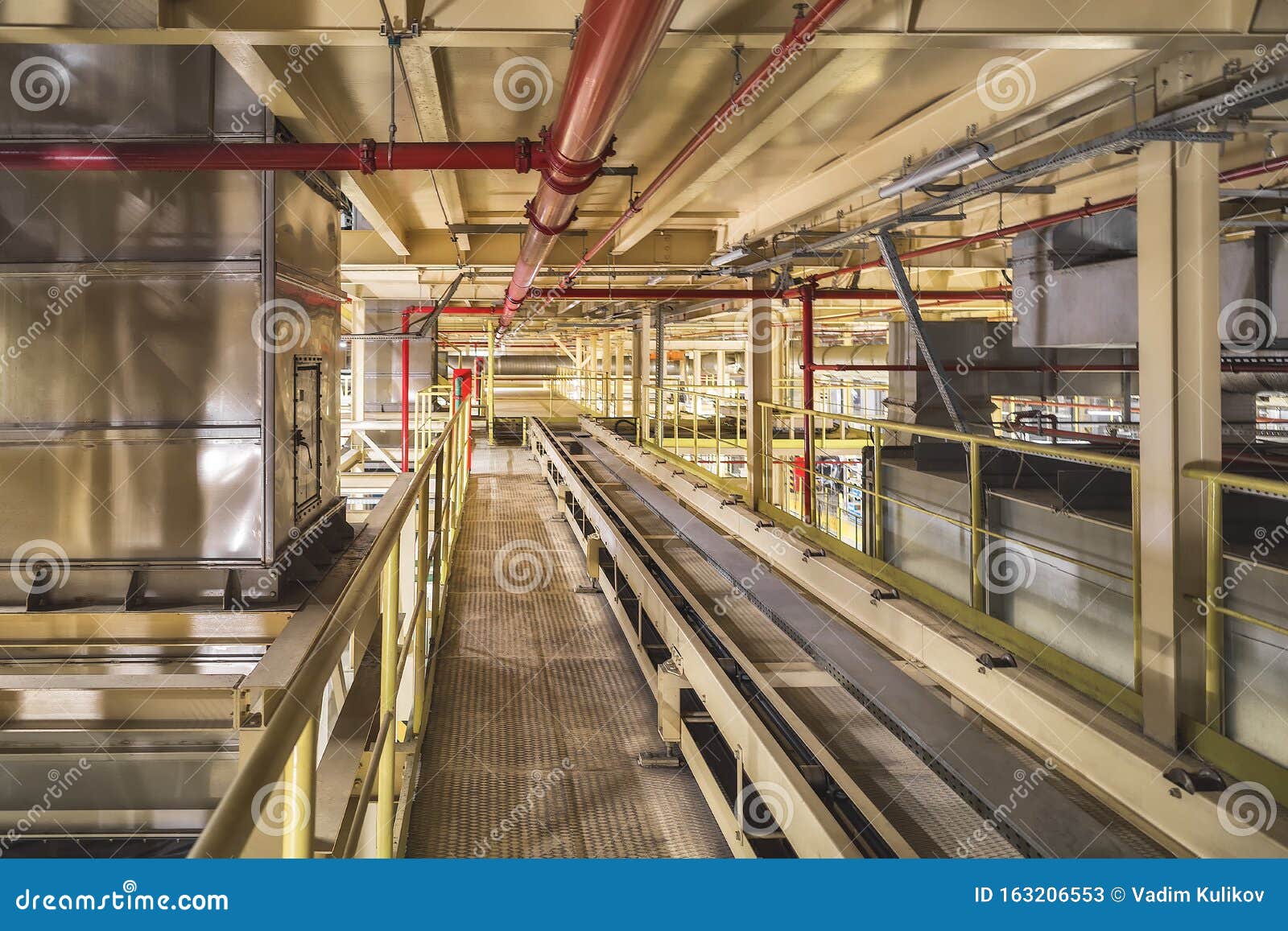 Empty Conveyor Belt on the Production Line Stock Image - Image of ...