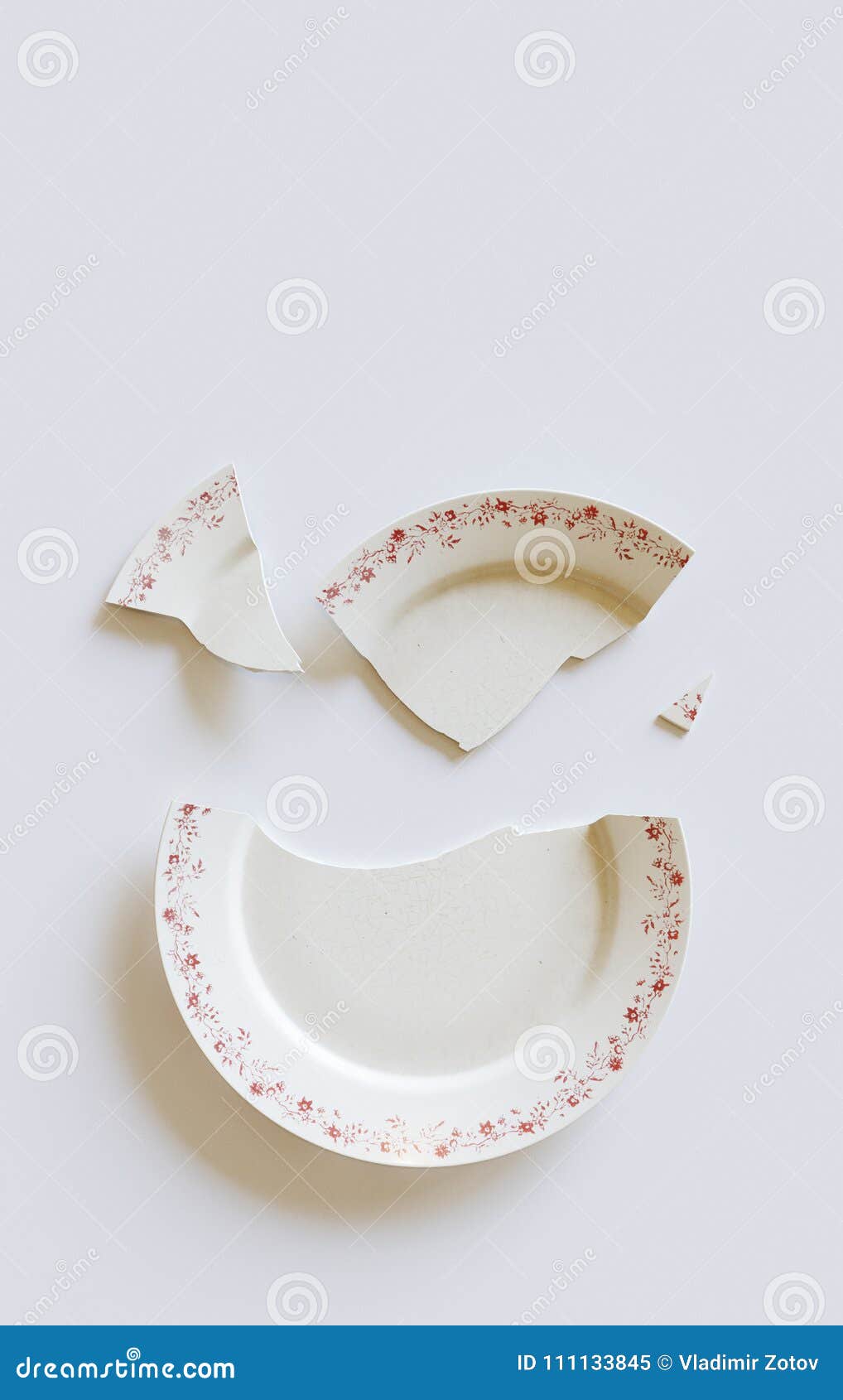 Empty Cracked Plate on White Background. 3d Illustration Stock ...