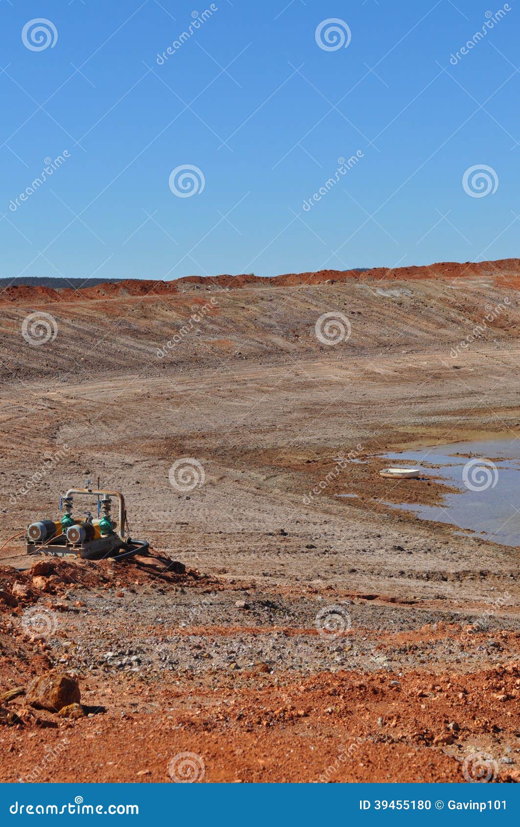 Empty Dam dry with pump stock photo. Image of hole, lake - 39455180