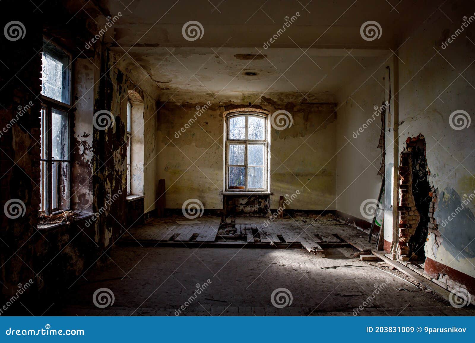 Empty Destroyed Room in an Old Palace Stock Image - Image of room ...