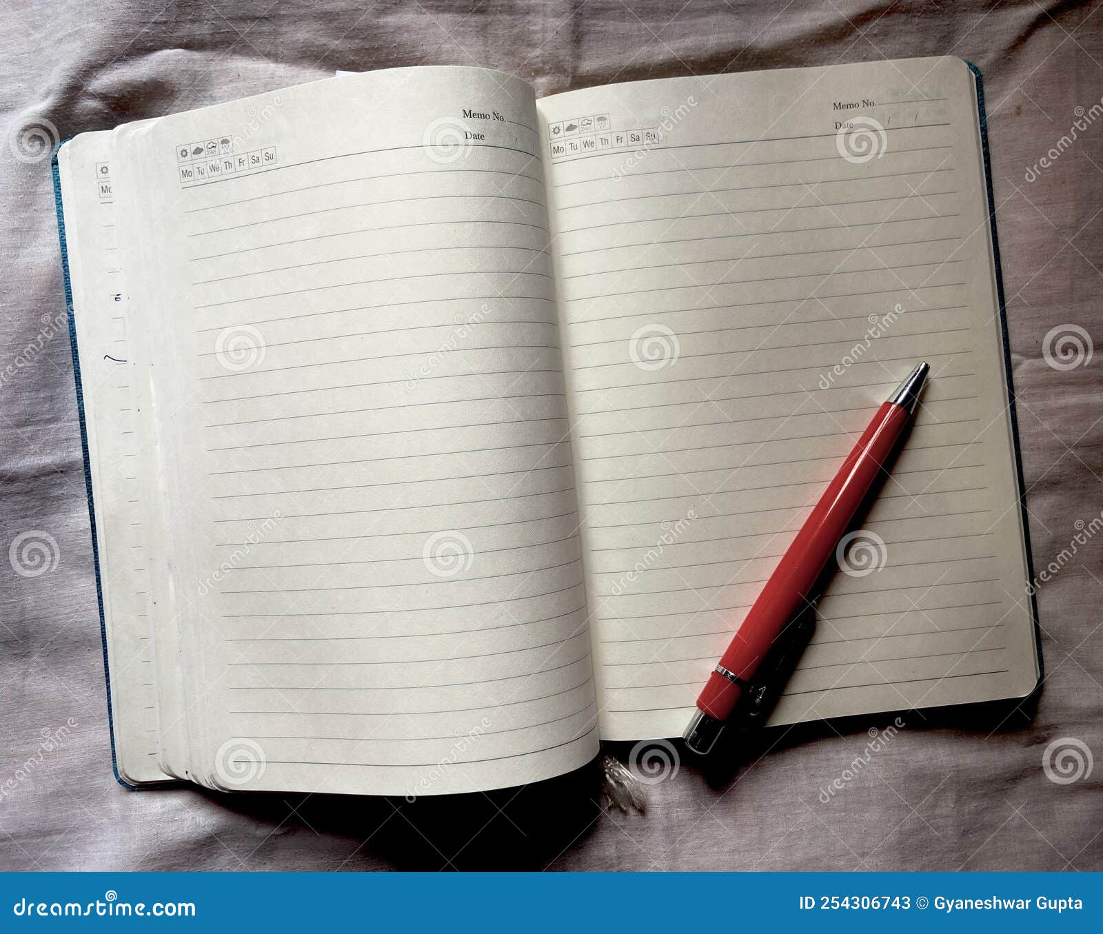 An Empty Diary that Needs To Be Filled Stock Image - Image of write ...