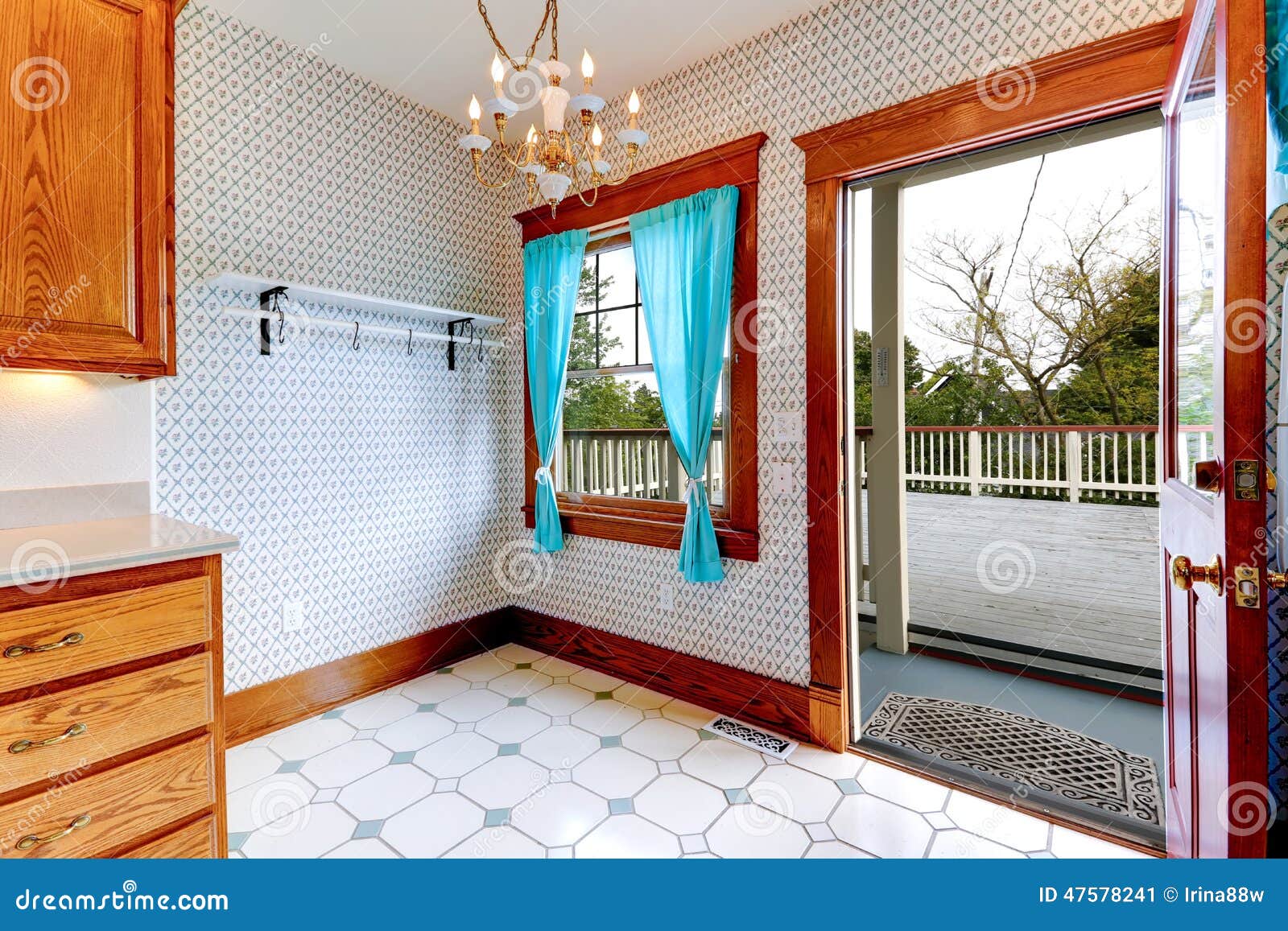 Empty Dining Area in Kitchen Stock Image - Image of wall, design: 47578241