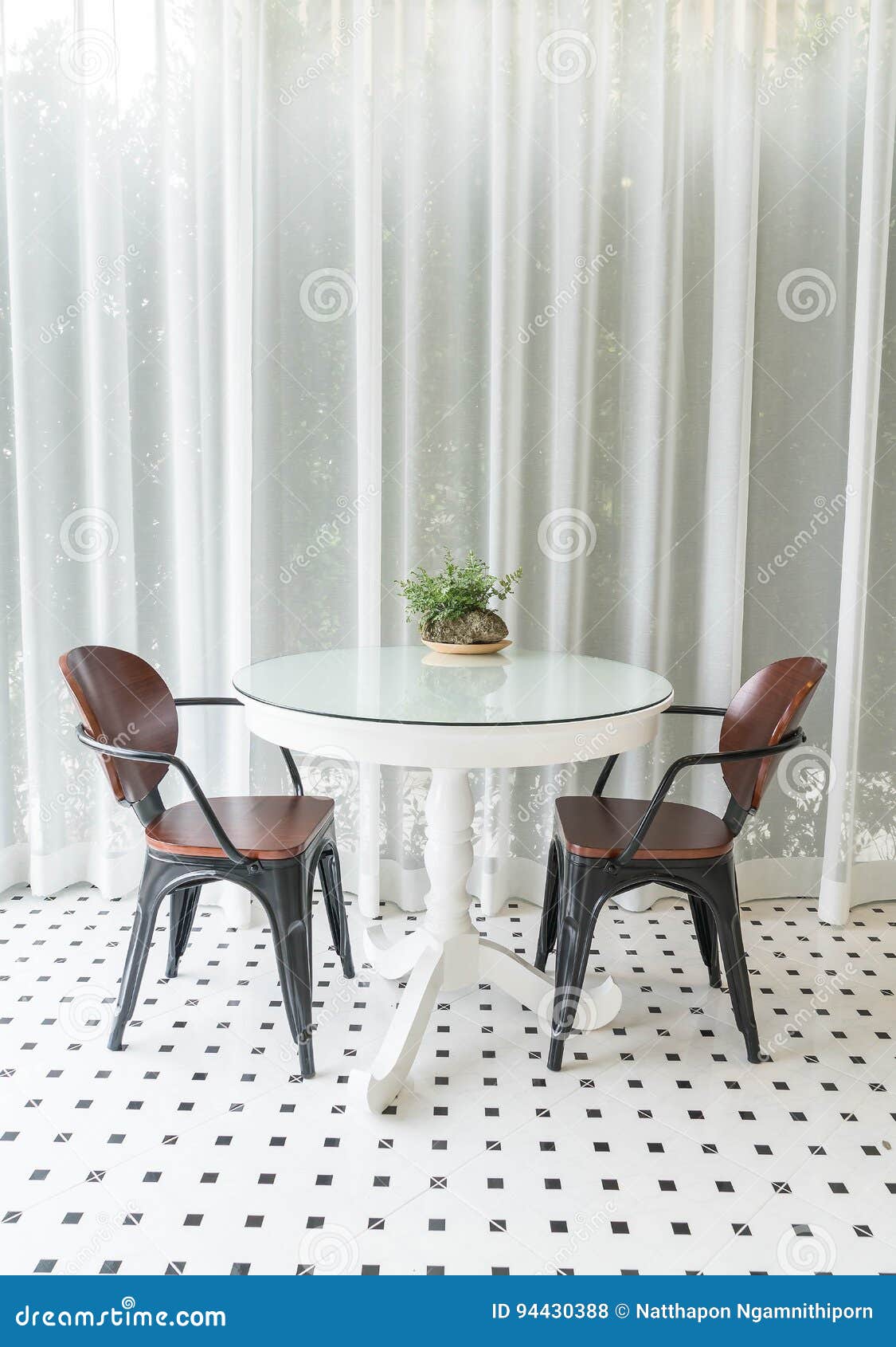 Empty Dining Table Interior Decoration Stock Photo - Image of dining ...