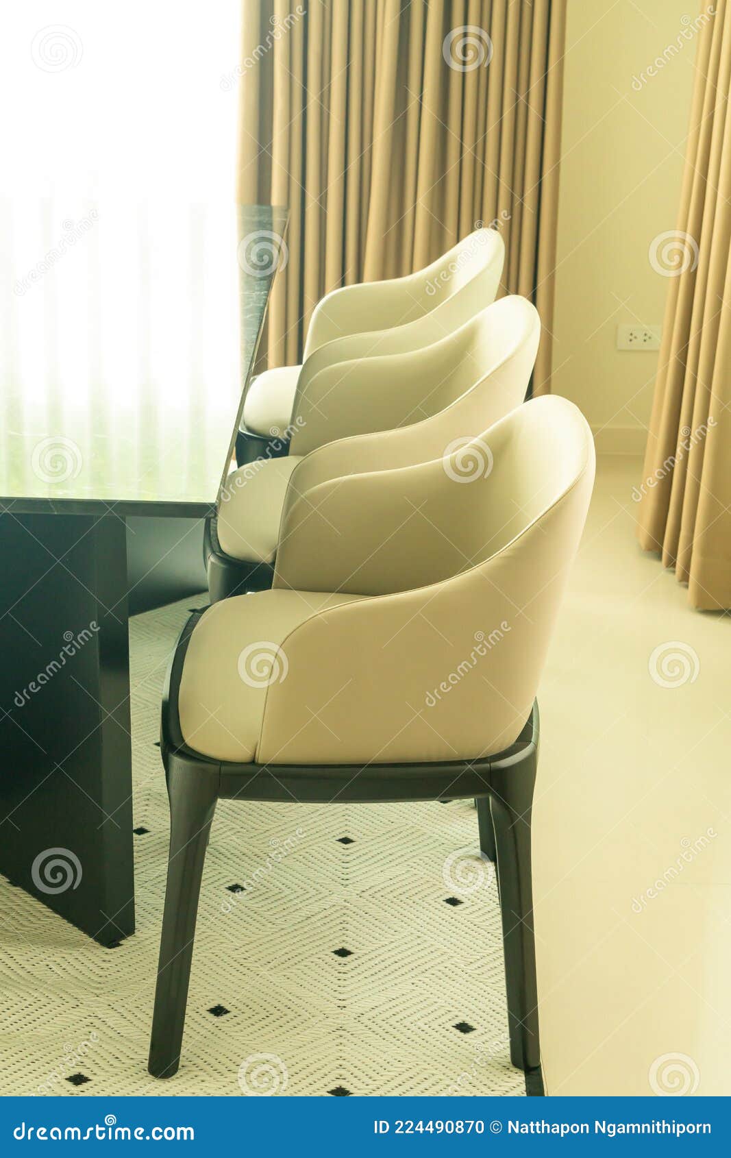 Empty Dining Table Set and Chair Stock Photo - Image of banquet, empty ...