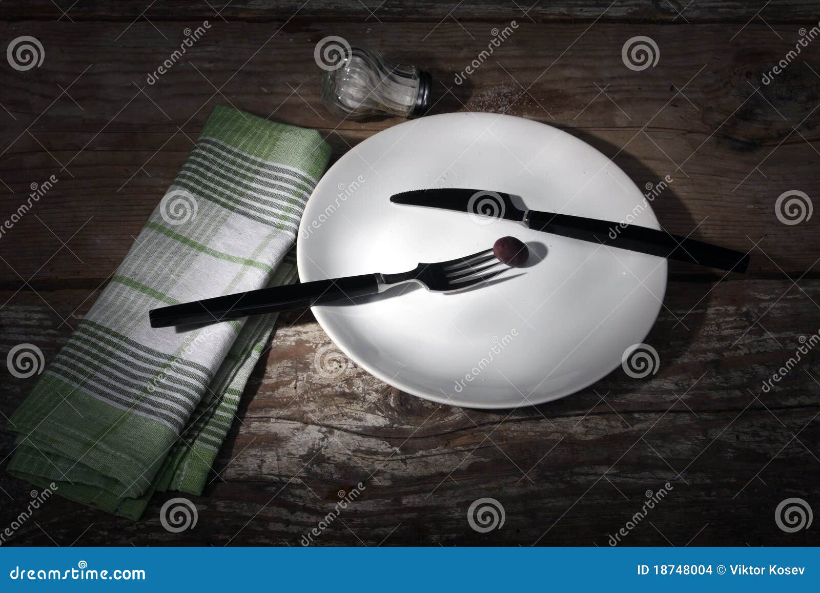 Empty dish stock photo. Image of eating, reflection, round - 18748004