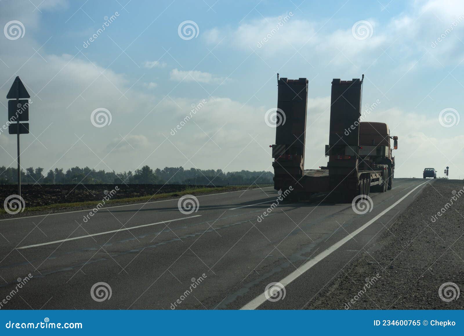 Empty Flatbed Semi Stock Photo | CartoonDealer.com #79874202
