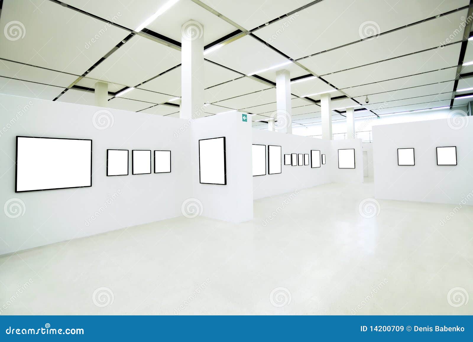 Empty frames in the museum stock image. Image of culture - 14200709