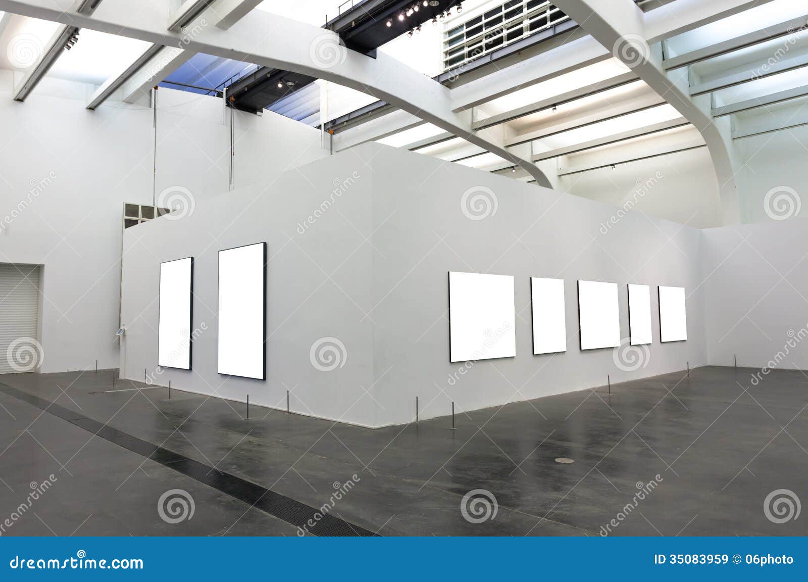 Empty Frames In Museum Editorial Photo | CartoonDealer.com #27795991