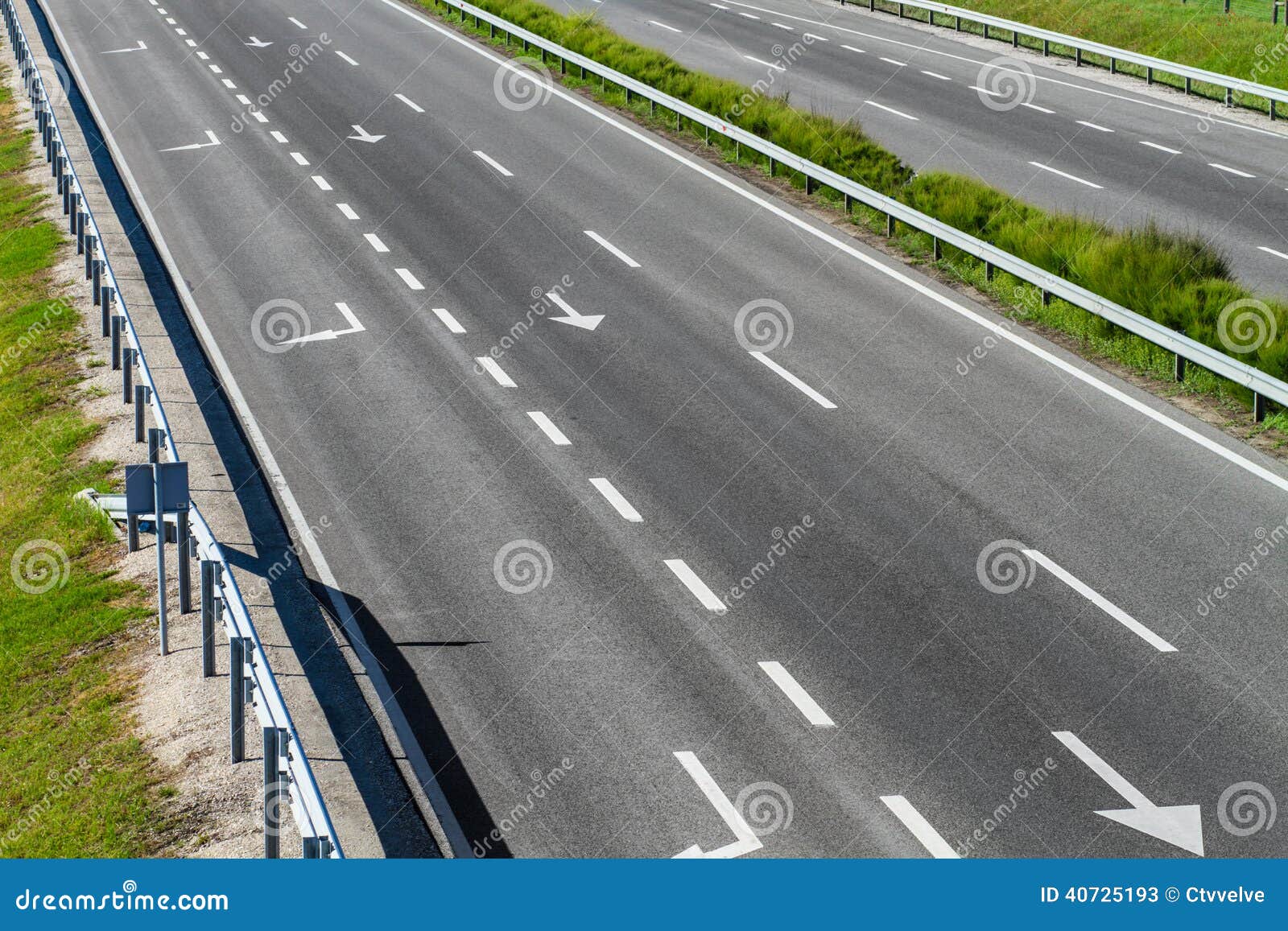 Empty freeway road stock image. Image of curved, guide - 40725193