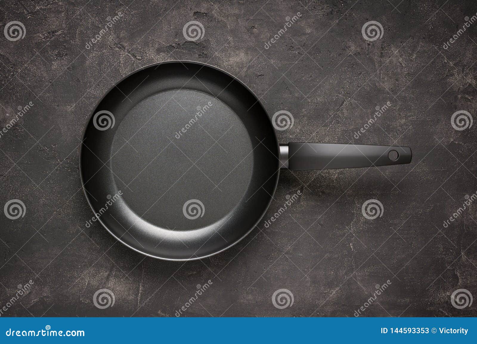 Empty Frying Pan Black on Dark Stone Surface Stock Image - Image of ...