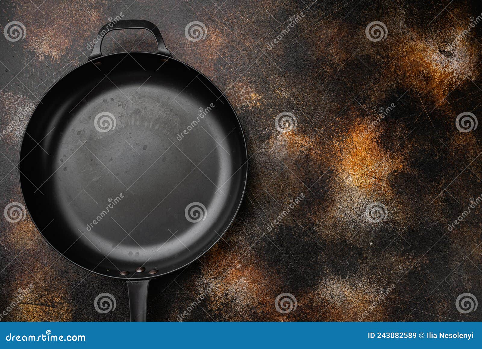 Empty Frying Pan with Copy Space for Text or Food with Copy Space for ...