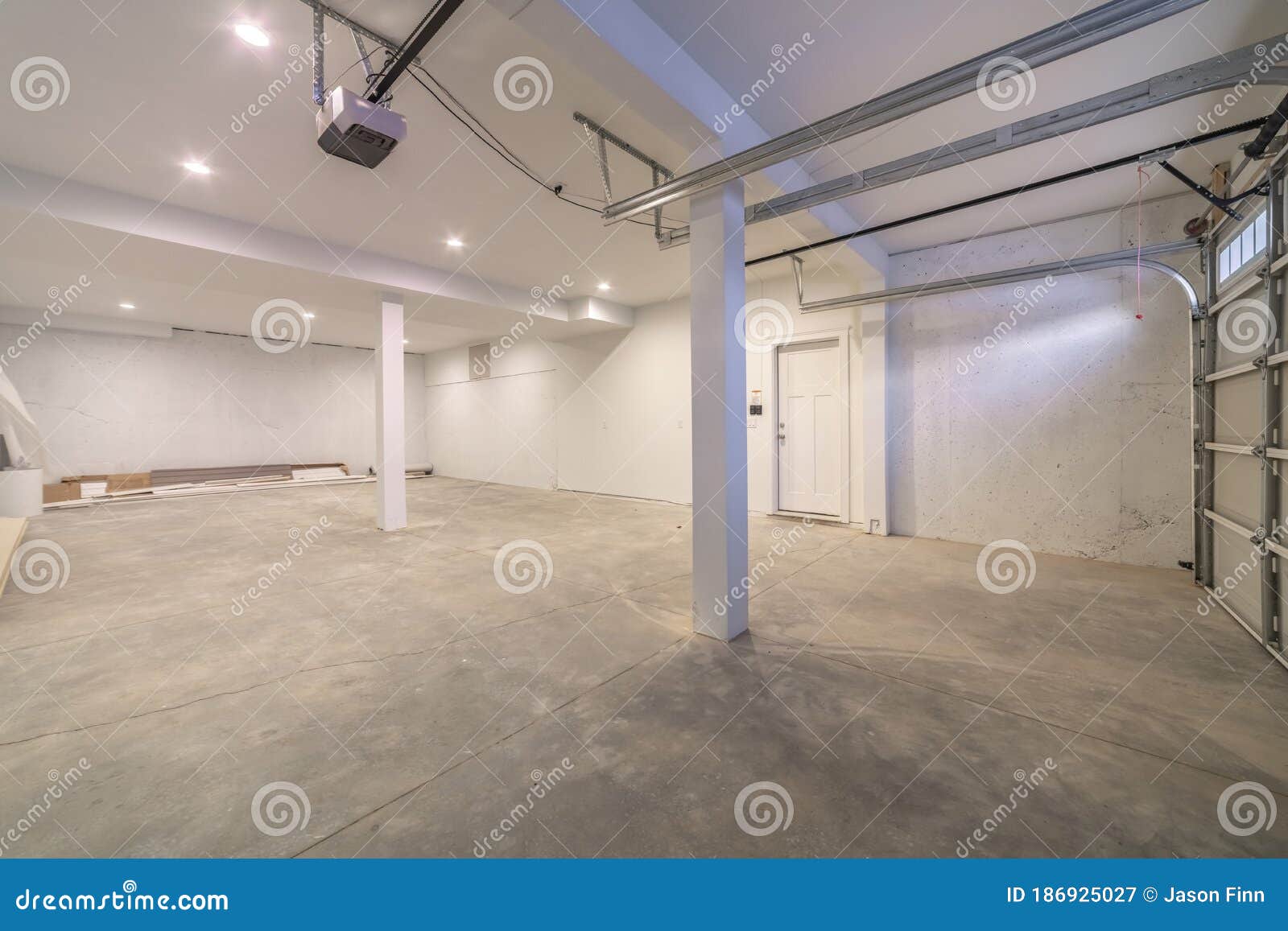 Empty Garage Interior with Automatic Motor Interior Stock Image - Image ...