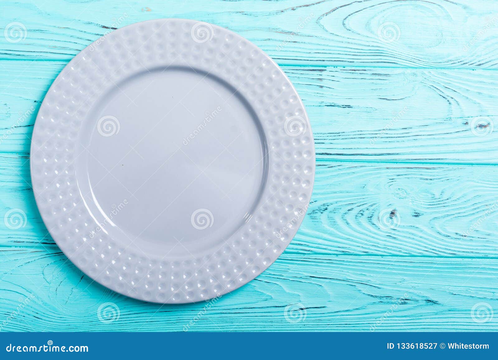 Empty Gray Plate on Wooden Table Stock Image - Image of copy, dishware ...
