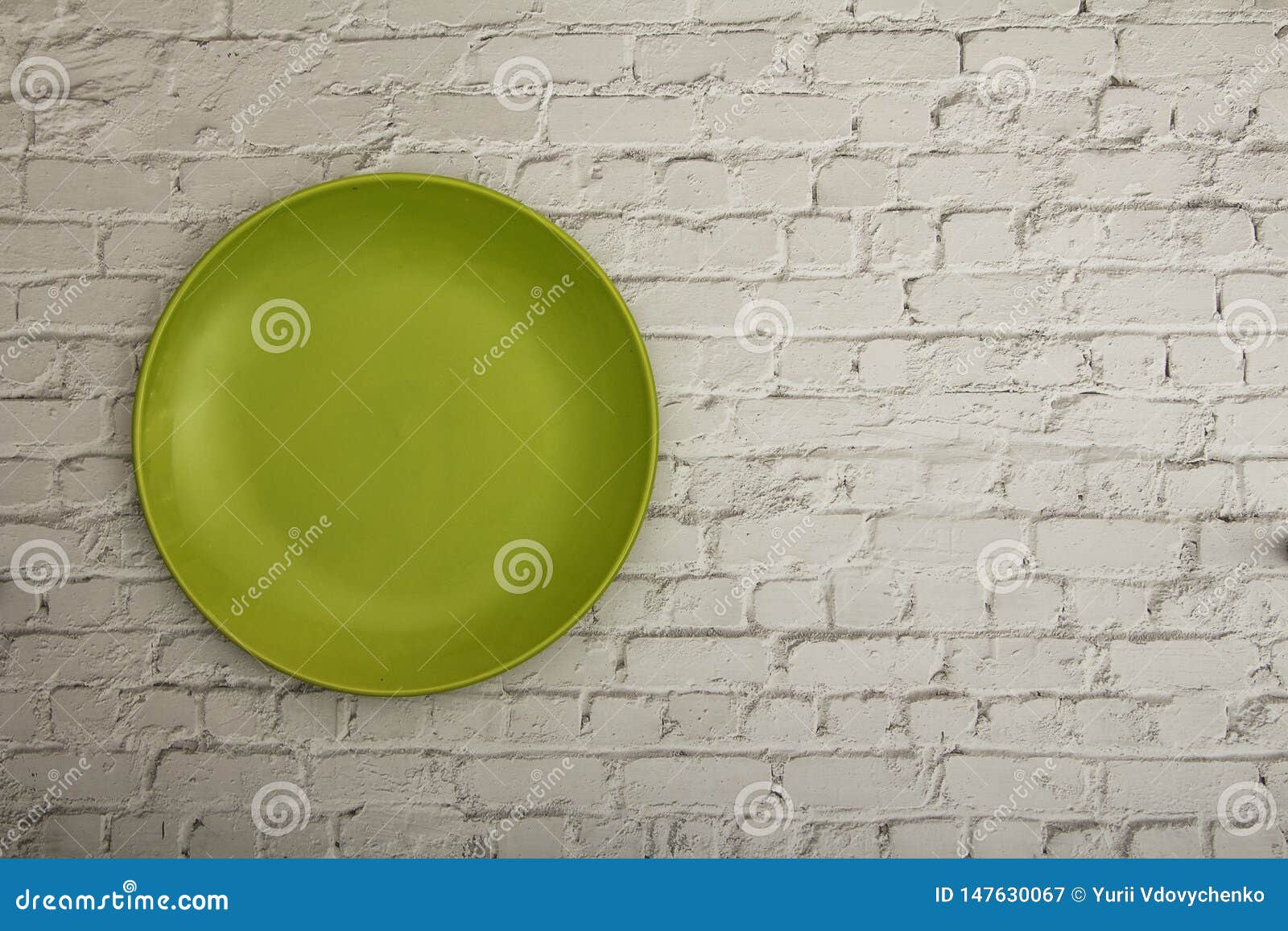 Empty Green Ceramic Dish Plate, on Gray Background. Top View with Copy ...