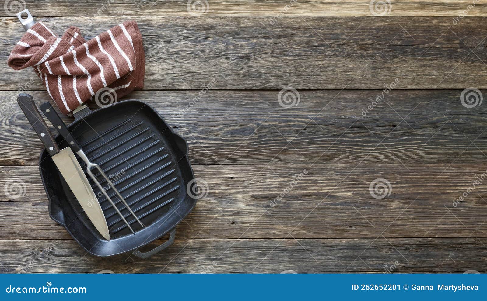 Empty Grill Pan on Wooden Table, Top View, Banner, Stock Image - Image ...