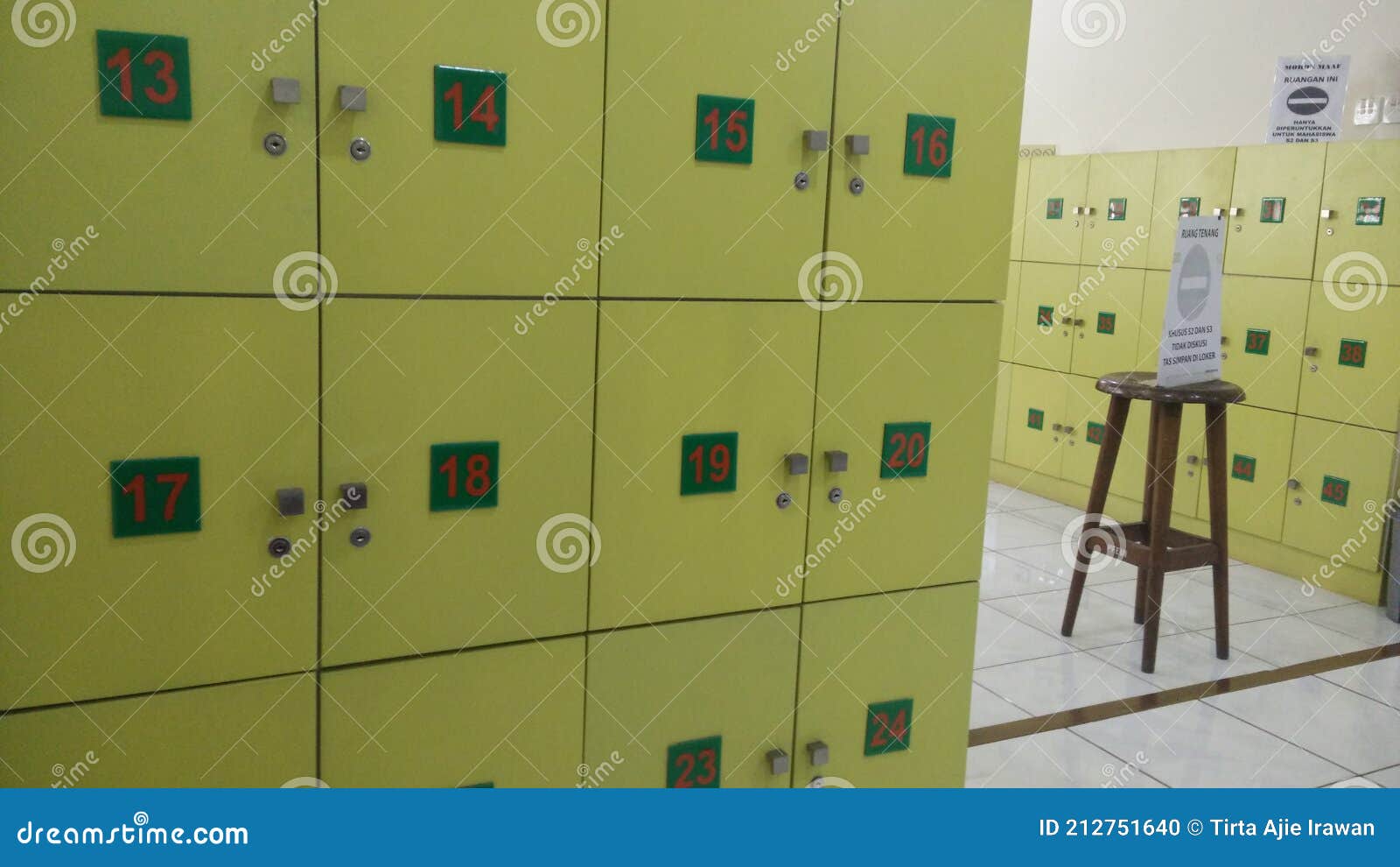 Empty Locker Room In Santiago Bernabeu Stadium Editorial Image ...