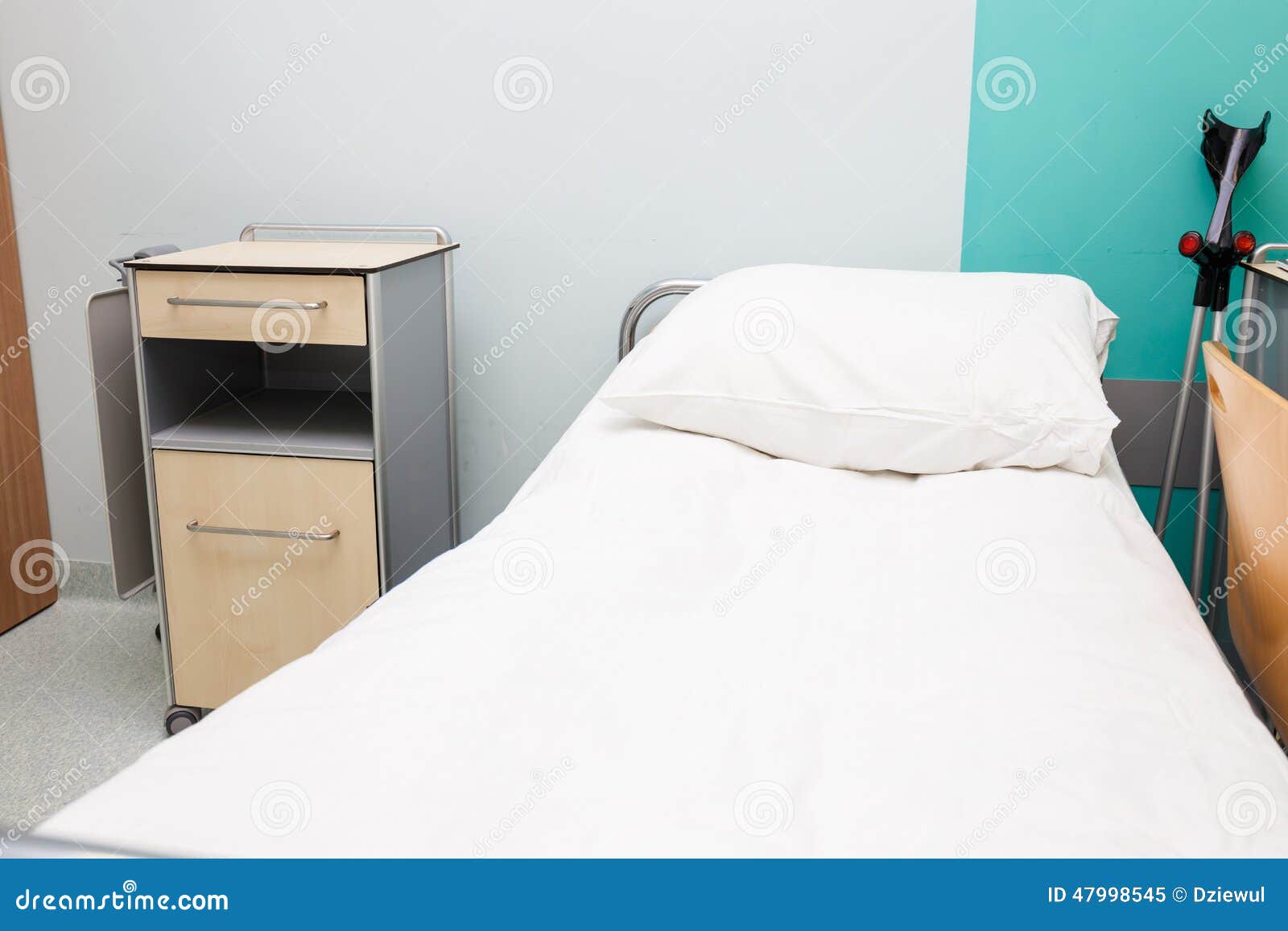 Empty hospital room stock image. Image of professional - 47998545