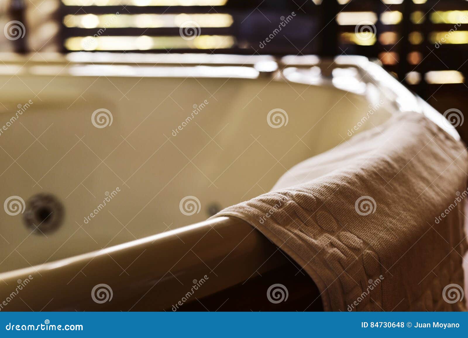 Empty hot tub stock photo. Image of elegant, bathtub - 84730648