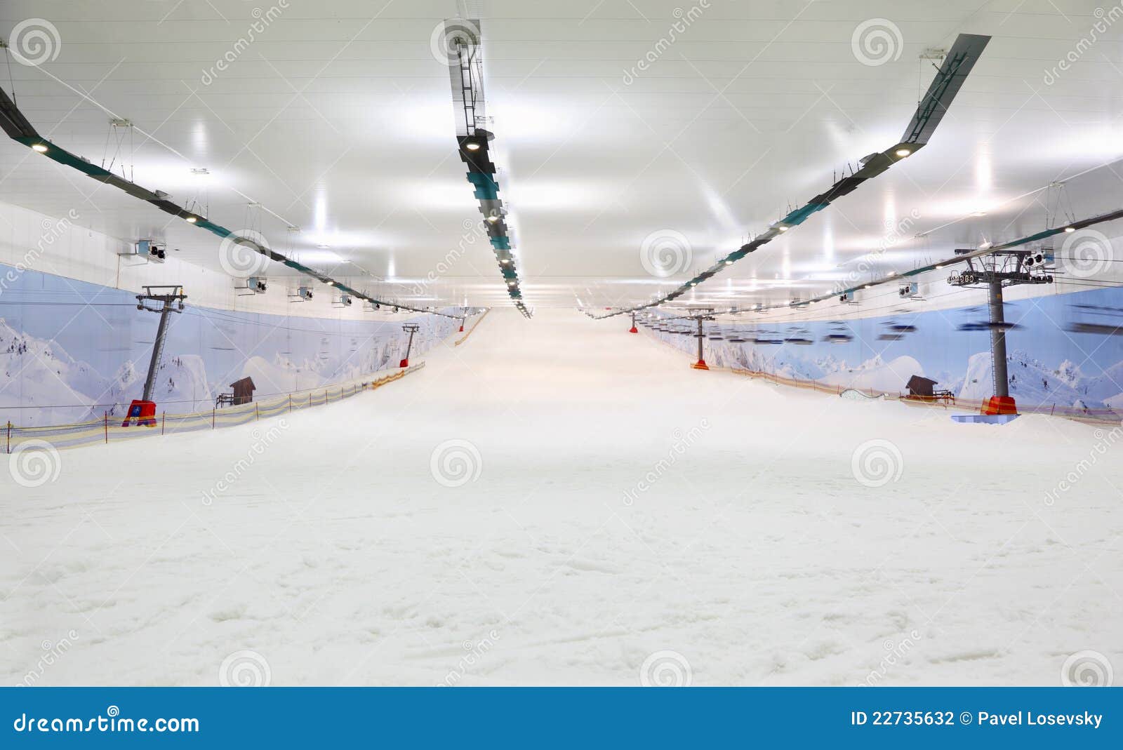 Empty indoor lighting ski stock photo. Image of roofed - 22735632