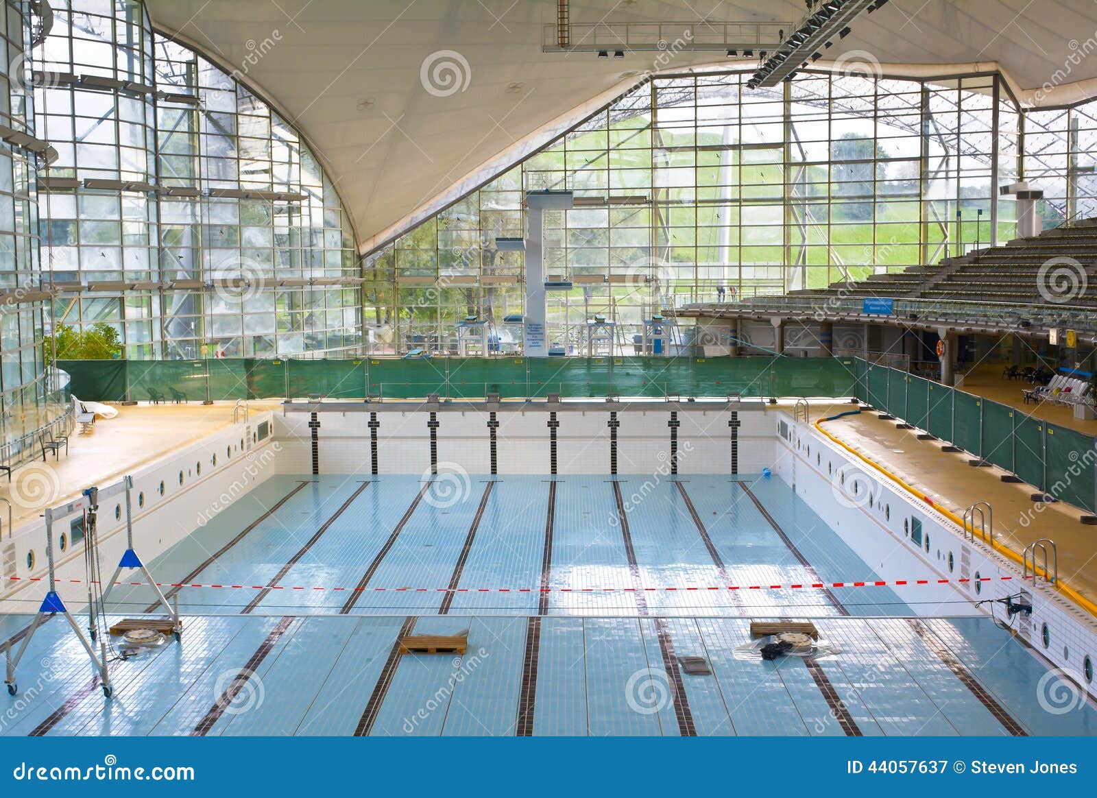 Empty Indoor Pool stock image. Image of empty, refreshing - 44057637