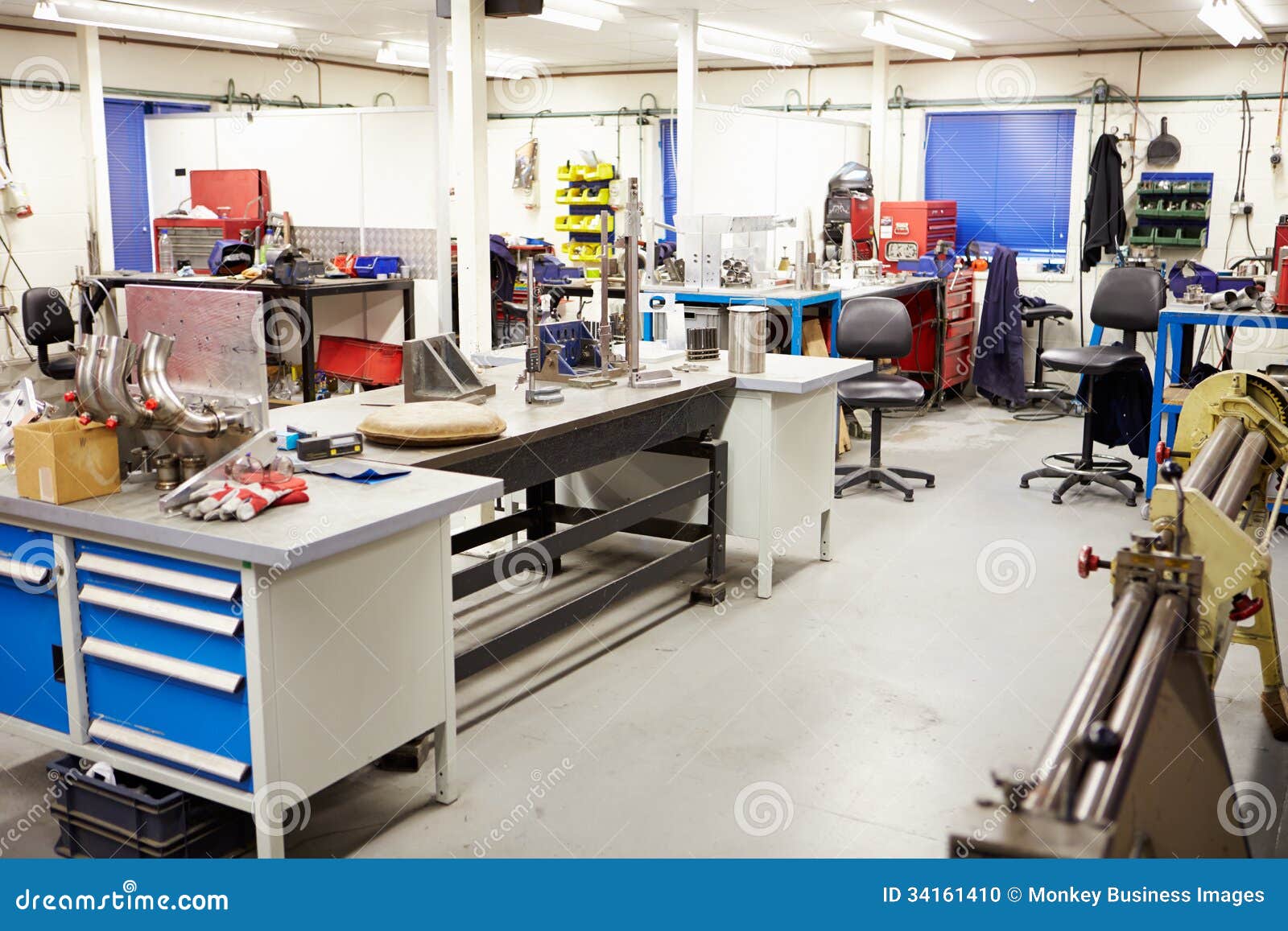 Empty Interior of Engineering Workshop Stock Photo - Image of equipment ...