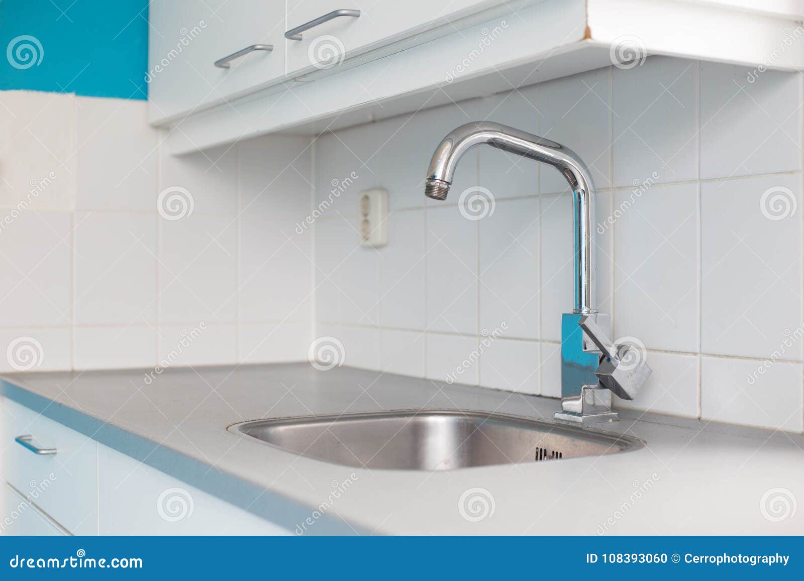 12,562 Empty Kitchen Sink Stock Photos - Free & Royalty-Free Stock ...