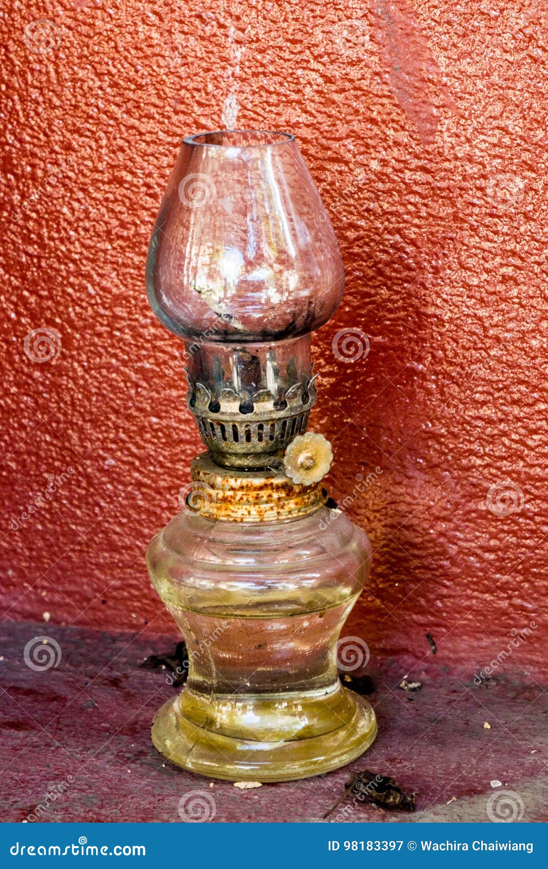 Empty lamp on the red wall stock image. Image of glass - 98183397