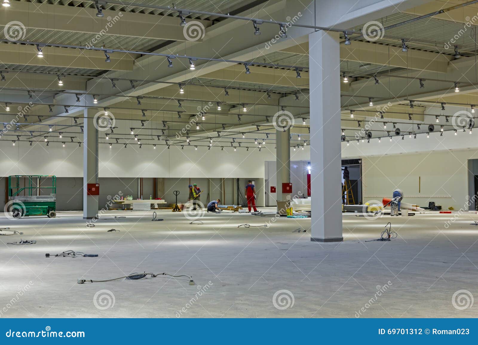 Empty Large Space, Concrete Hall Interior. Editorial Photography ...