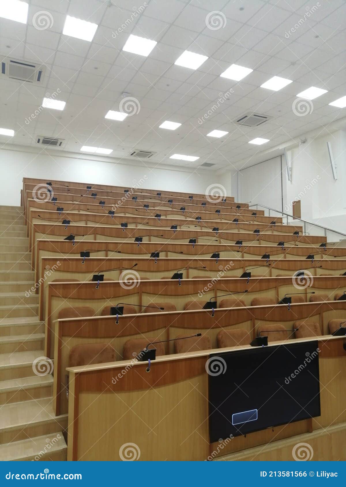 Empty Lecture Room for Students. Lecture Classroom, Rows of Empty ...