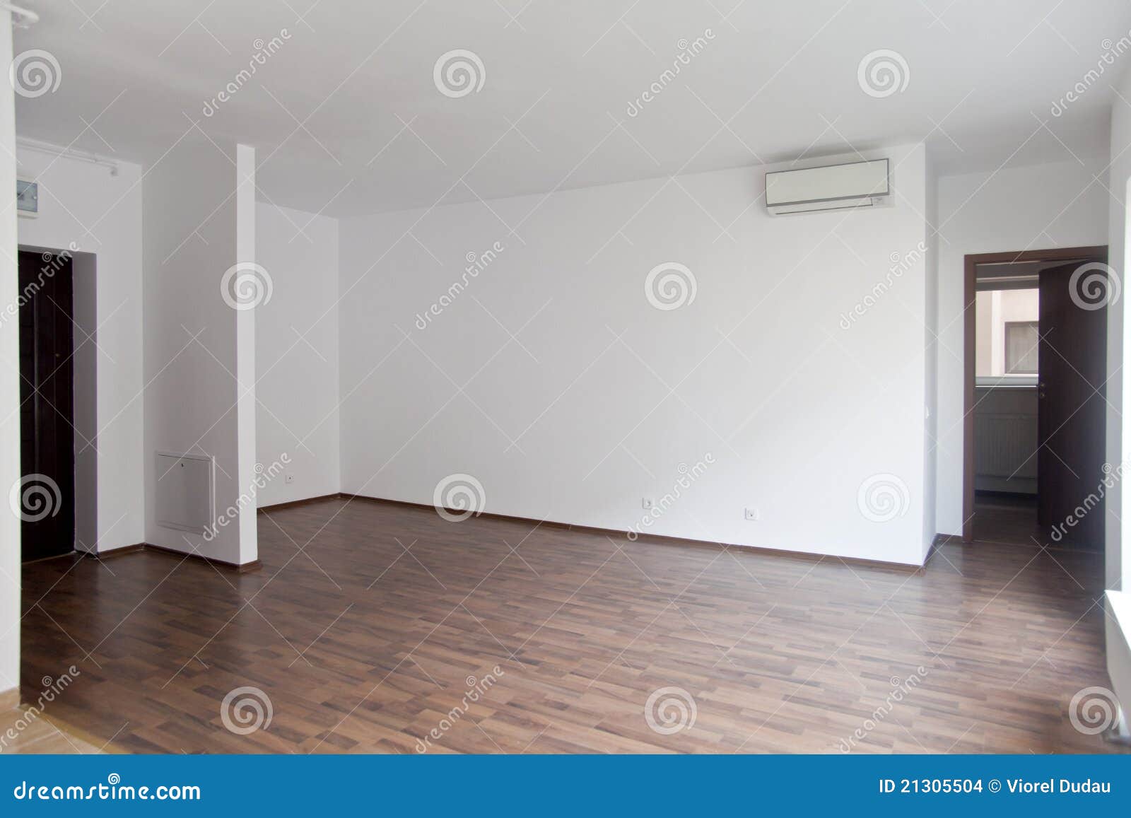 Empty Living in New Apartment Stock Photo - Image of indoor, floors ...