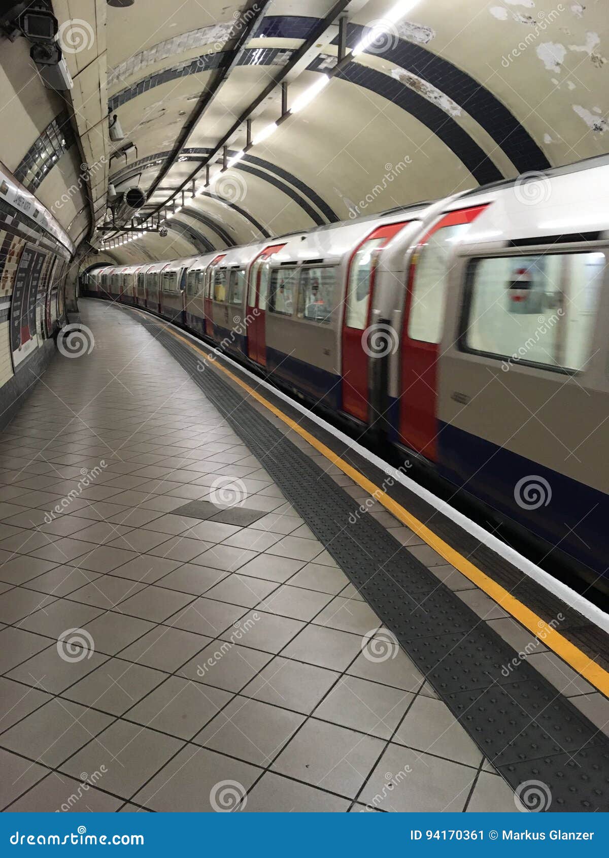 Empty London Underground Station with Train Editorial Photo - Image of ...