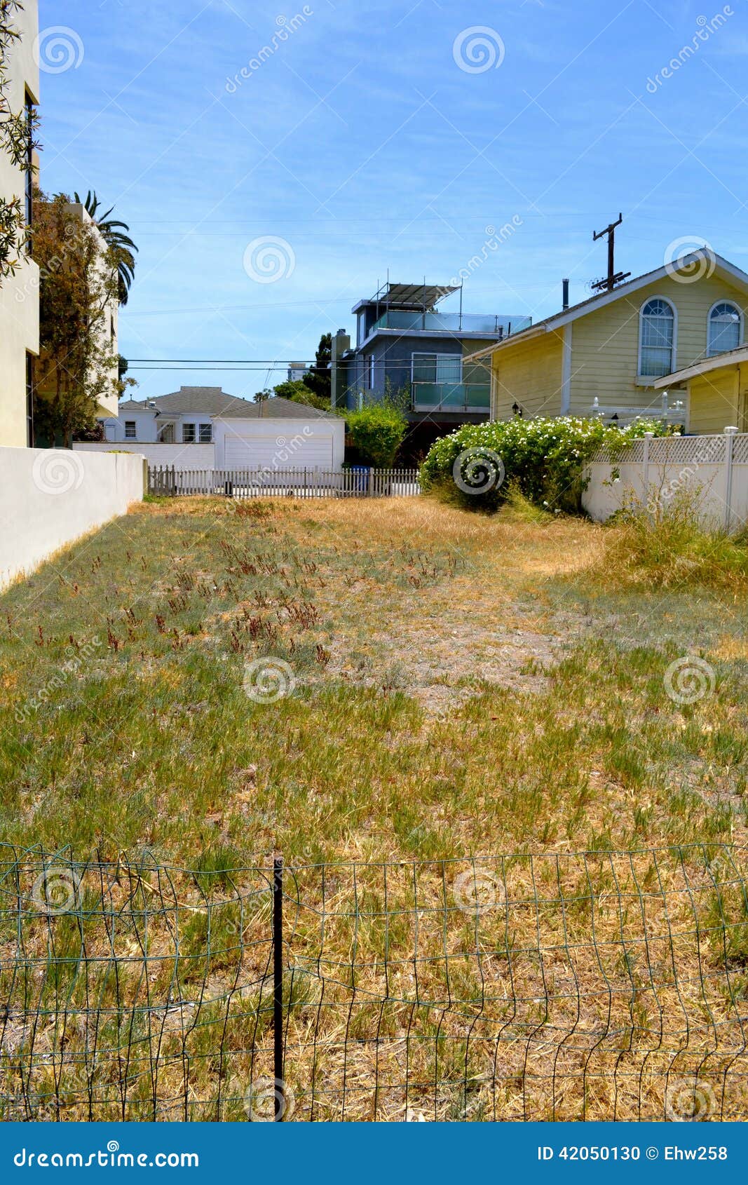 Empty lot stock photo. Image of property, fence, squatters - 42050130
