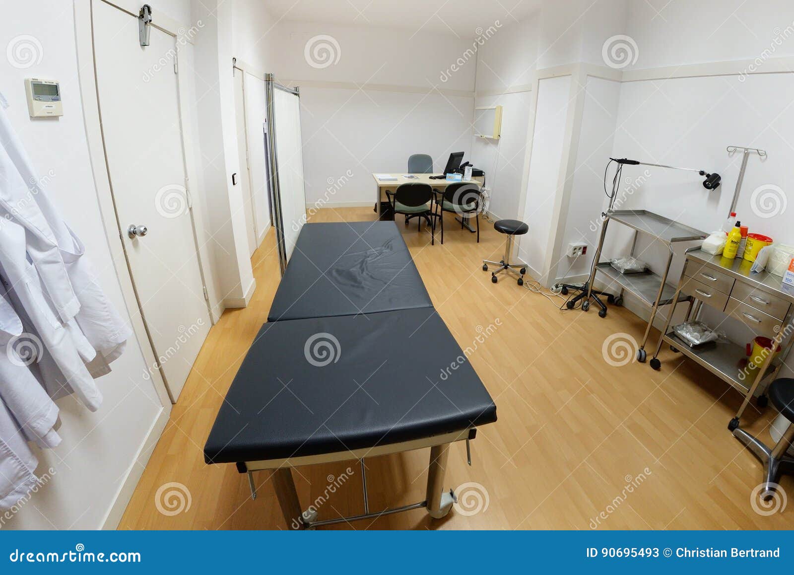 Empty medical office editorial stock photo. Image of clinic - 90695493