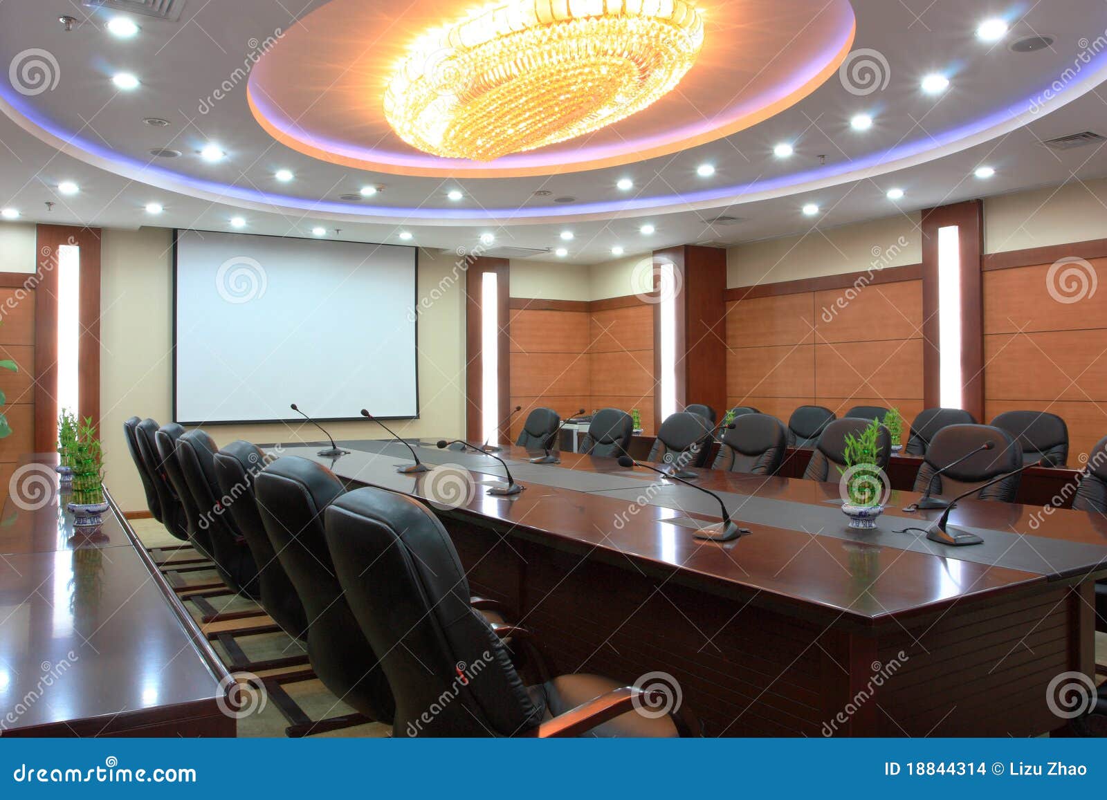 Empty meeting room stock photo. Image of architecture - 18844314