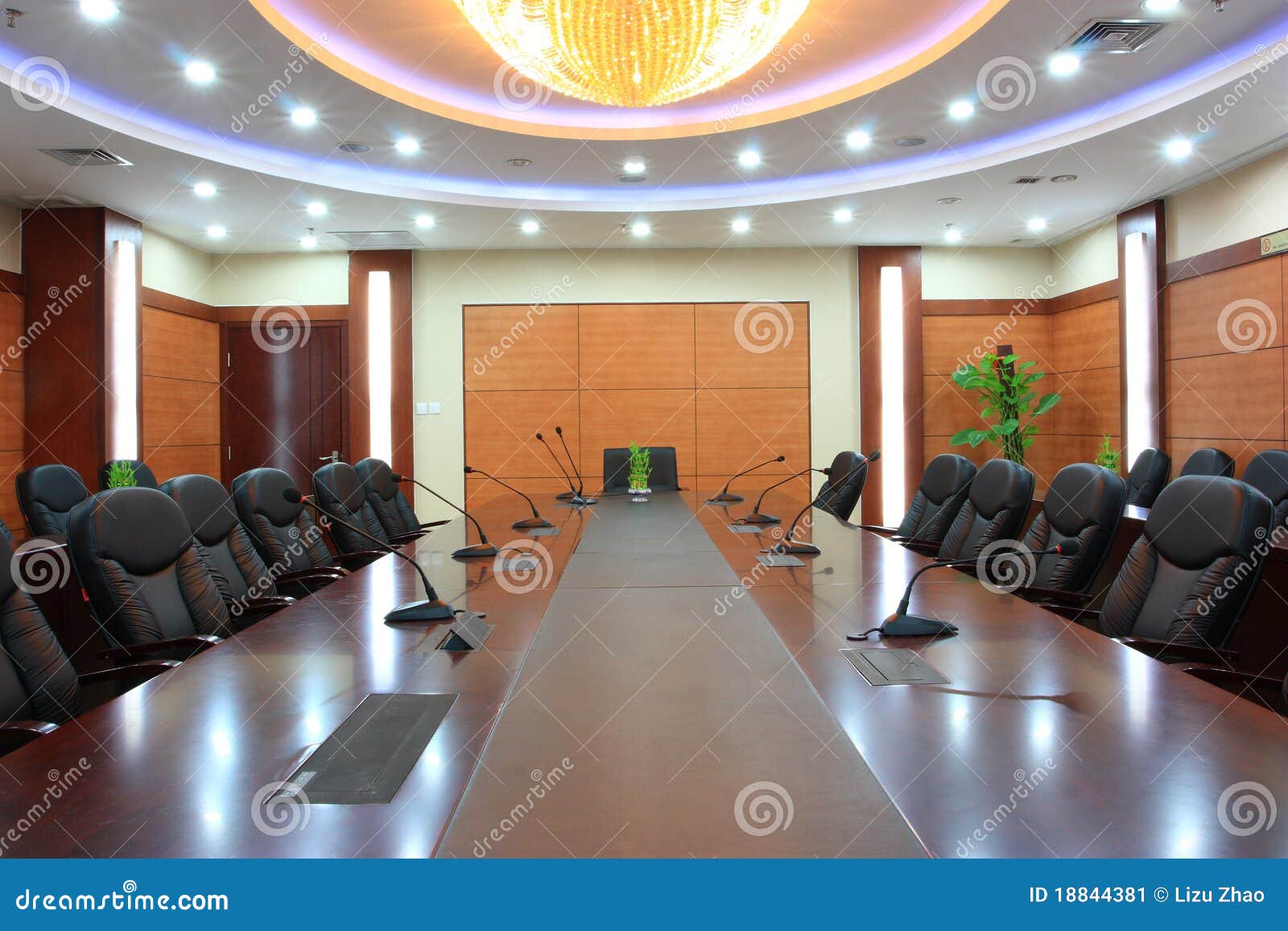 Empty meeting room stock image. Image of indoor, architecture - 18844381