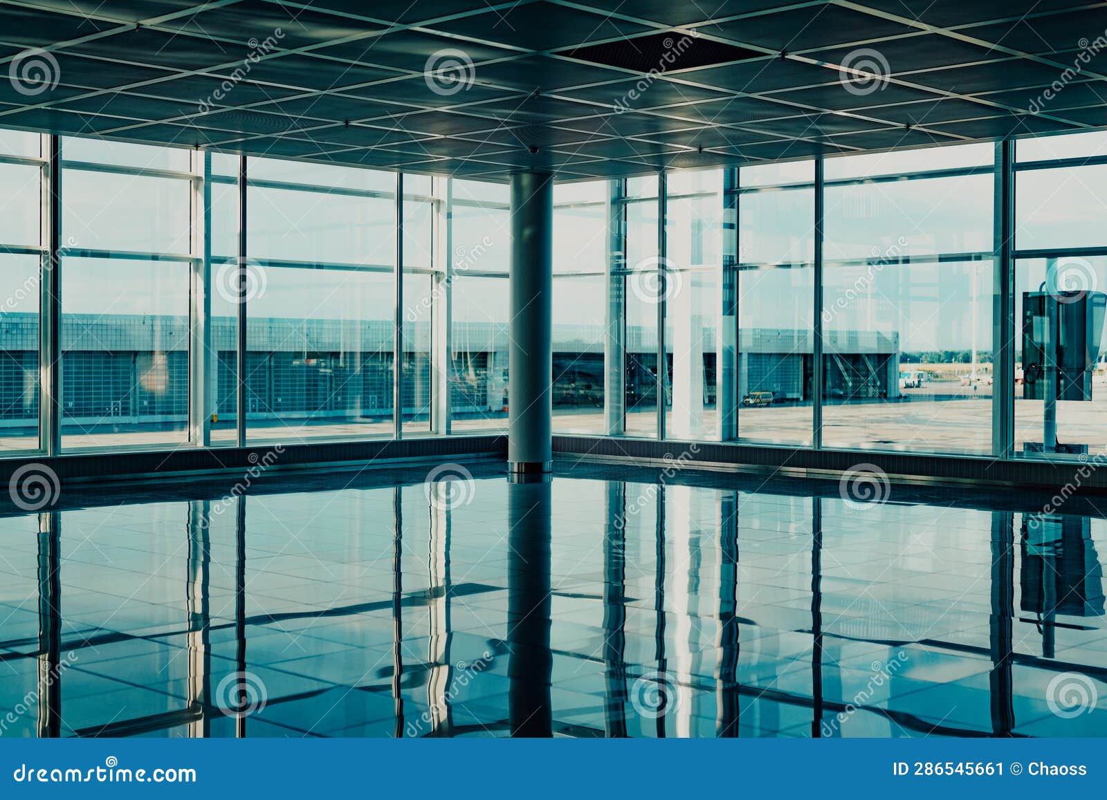 Empty Modern Airport Terminal Stock Image - Image of city, hall: 286545661