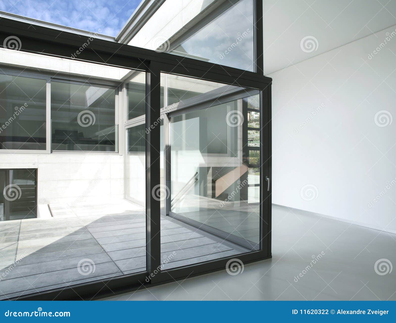 Empty modern house stock photo. Image of livingroom, house - 11620322