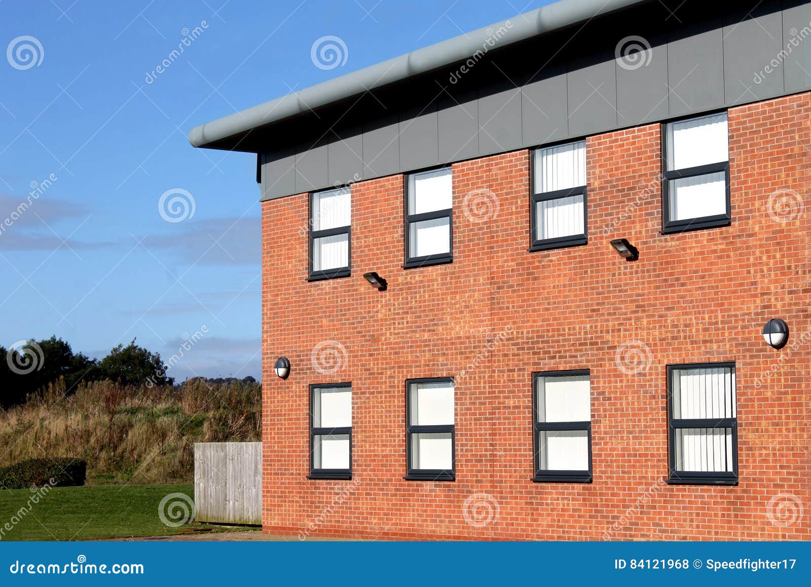 Empty Modern Office Building Exterior Stock Photo - Image of edge, blue ...