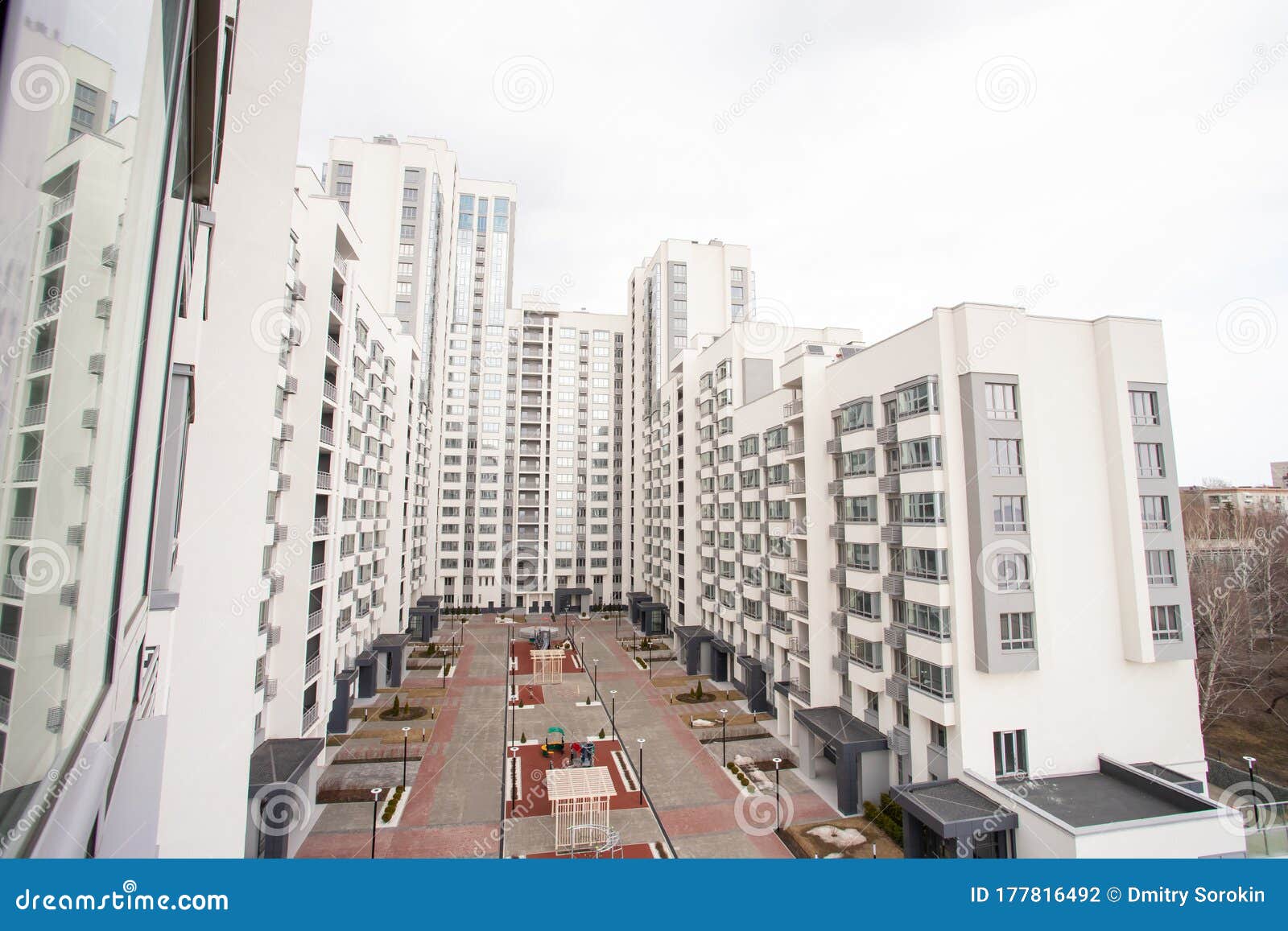 Empty Multi-storey Modern Residential Building. without People Stock ...
