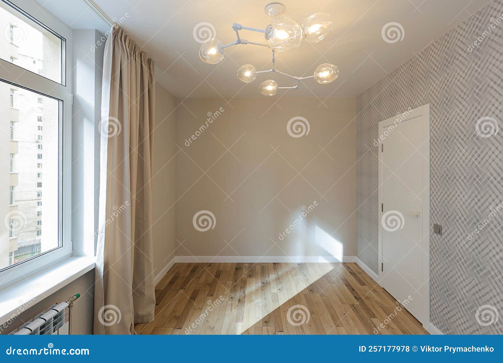 Empty New Room in the Apartment Stock Photo - Image of decor, inside ...