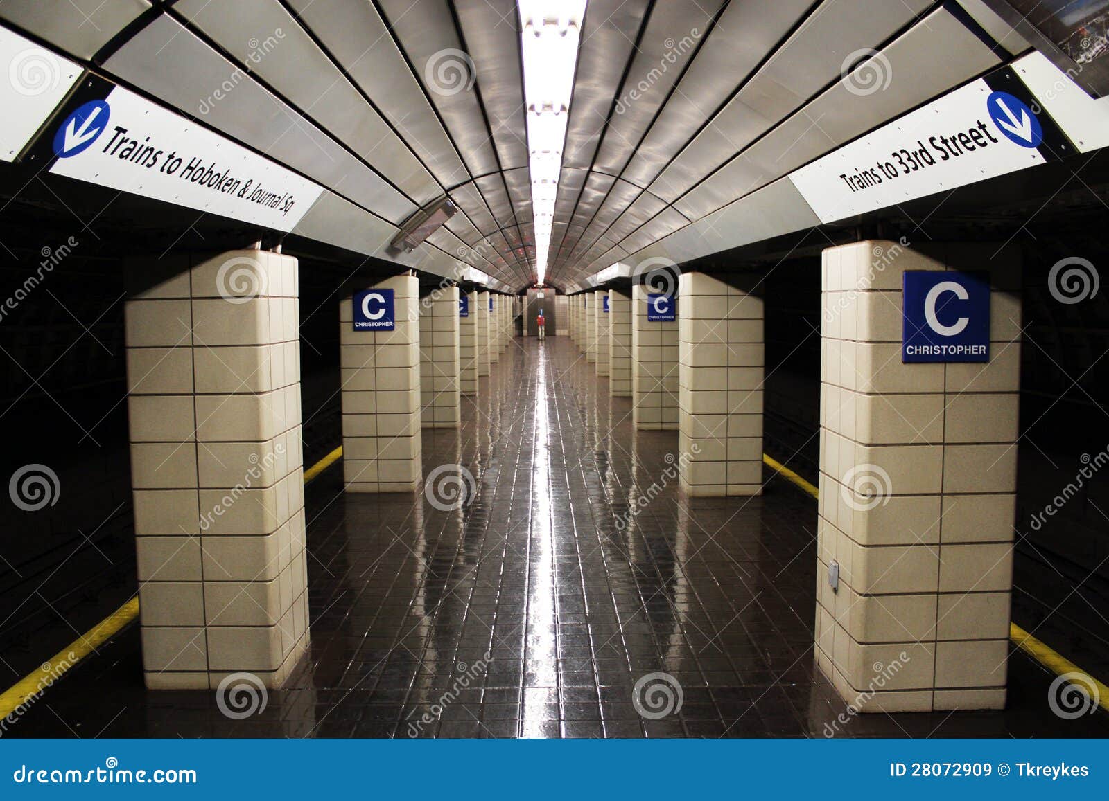 Empty New York Subway Station Stock Image - Image of subway, york: 28072909