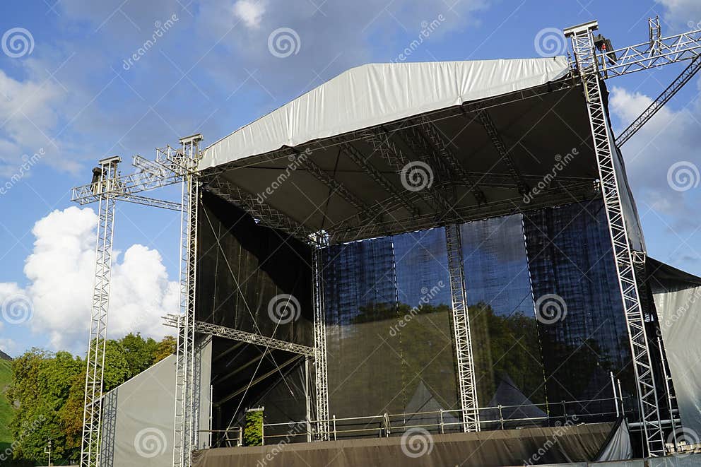 Empty Outdoor Stage - Side View Stock Image - Image of festival ...
