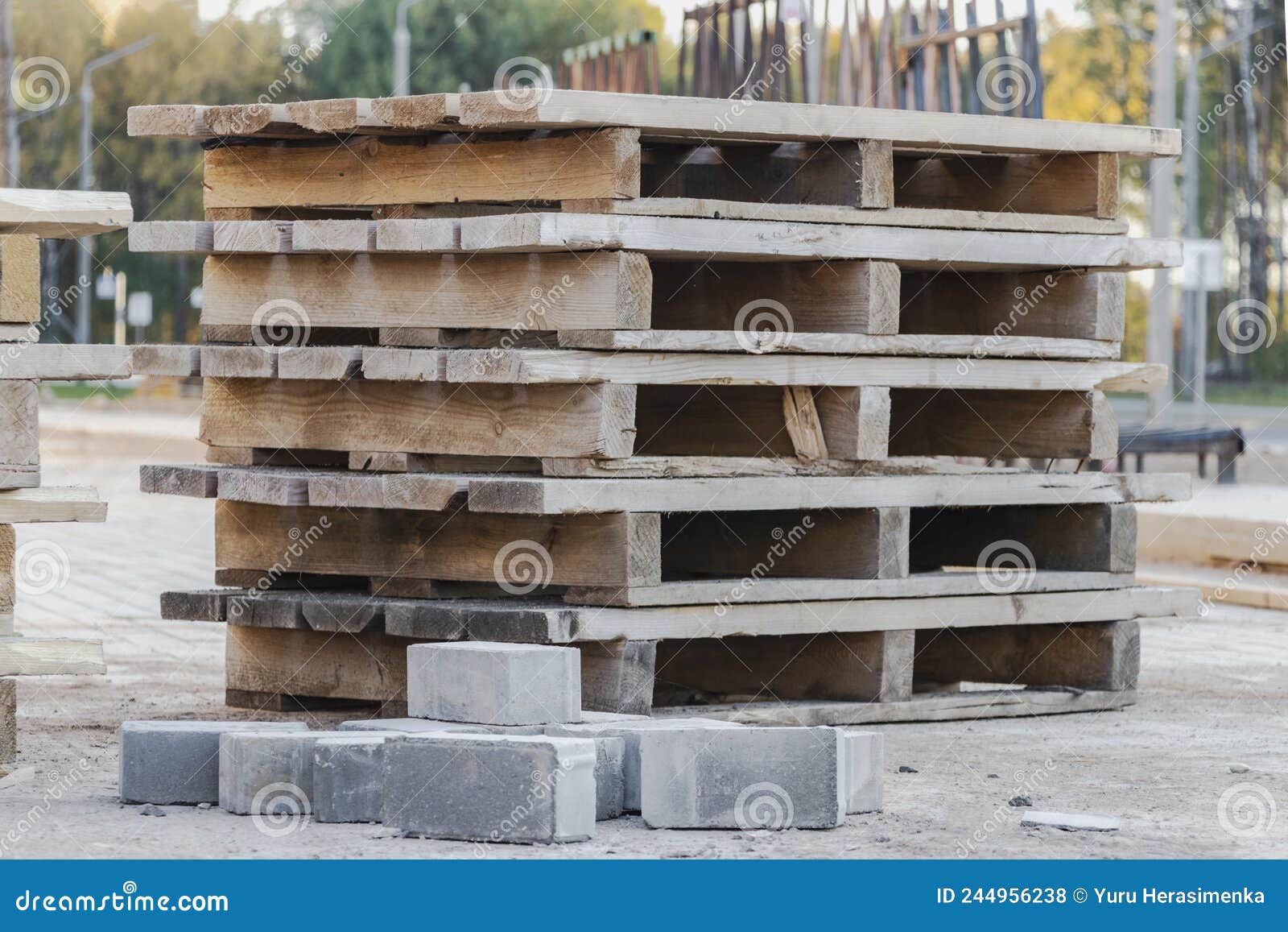 Empty Pallets At A Construction Site. Reuse Of Wooden Pallets In ...