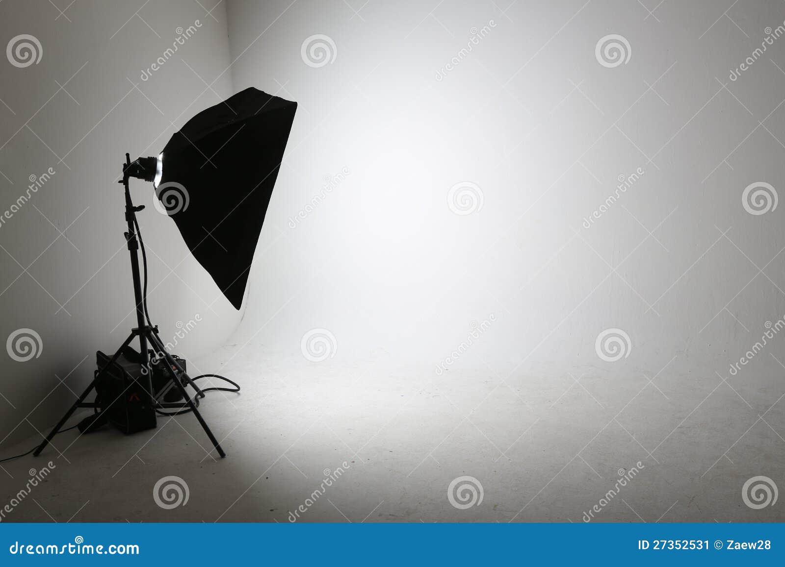 Empty photo studio stock image. Image of color, expertise - 27352531
