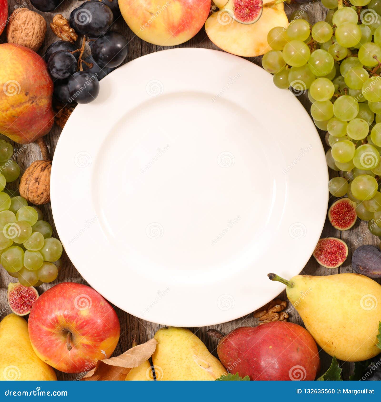 Empty plate with fruits stock photo. Image of organic - 132635560