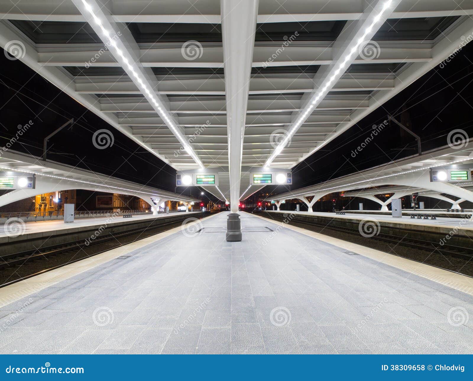 Empty Platform at Night in Train Station Editorial Stock Photo - Image ...