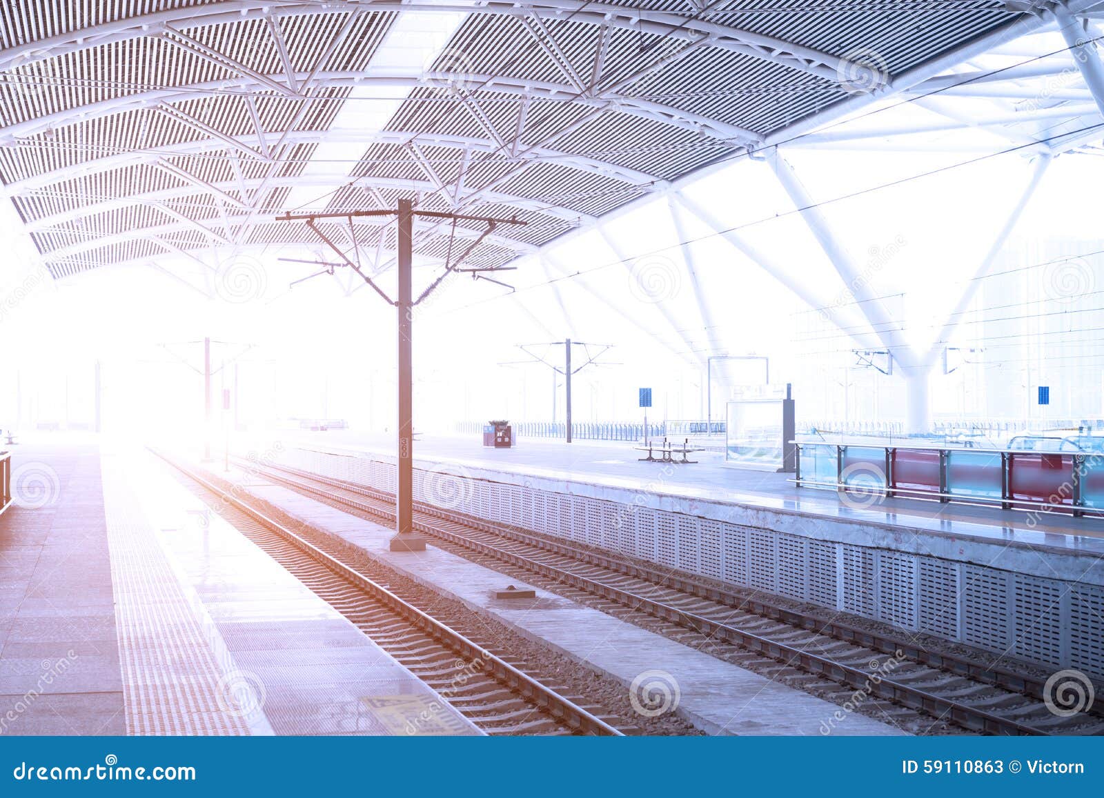 Empty railway platform stock image. Image of railway - 59110863