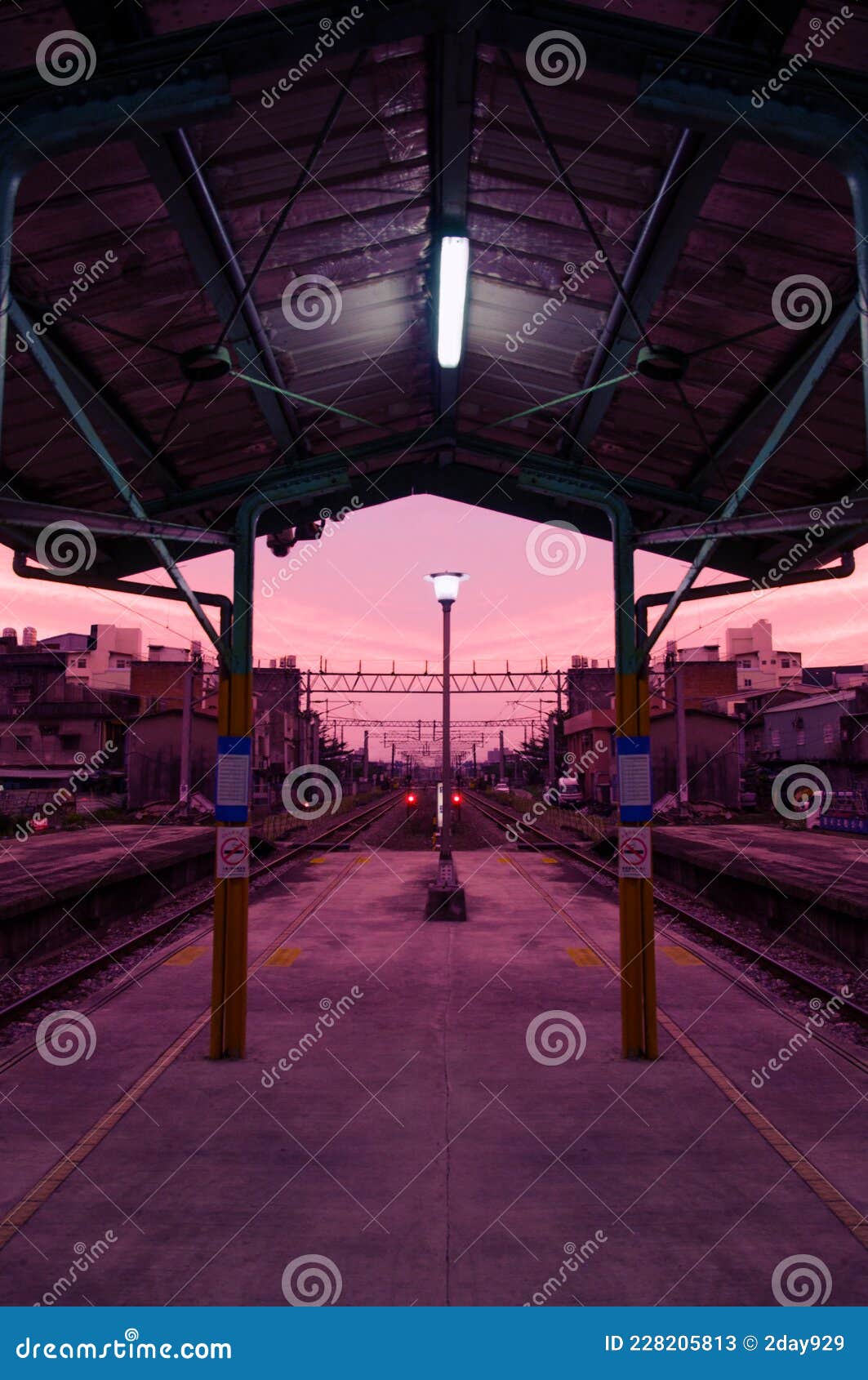 Empty Railway Station Platform, Taiwan. Building Asia, Design ...