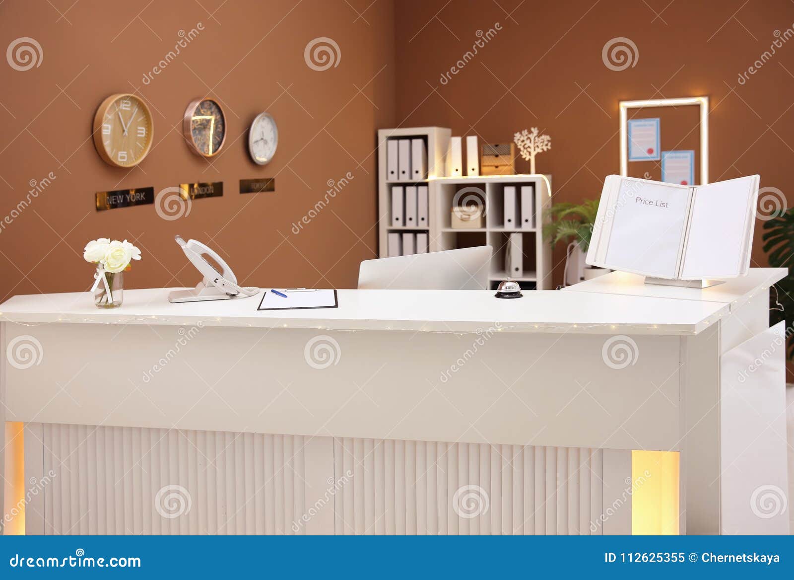 Reception Desk Stock Photos - Download 13,070 Royalty Free Photos